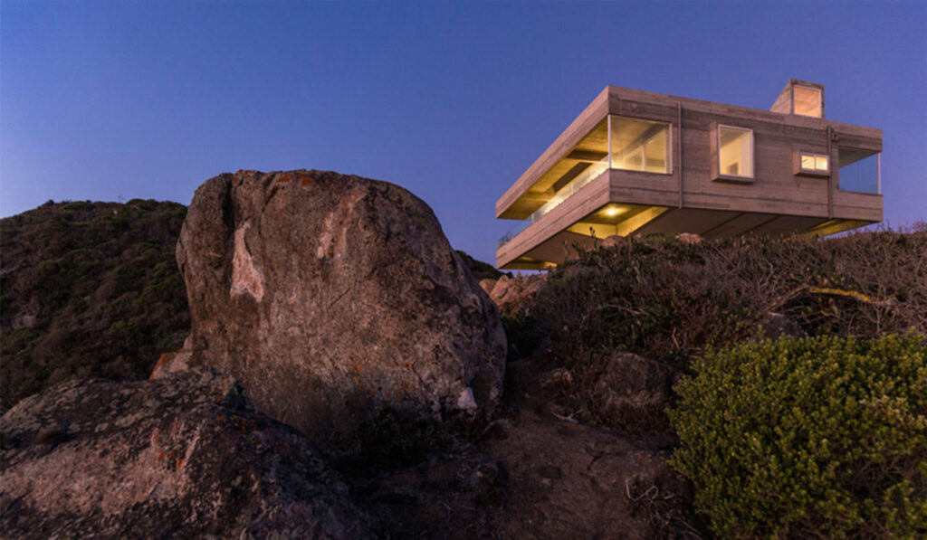 THE MIRADOR HOUSE BY GUBBINS ARQUITECTOS